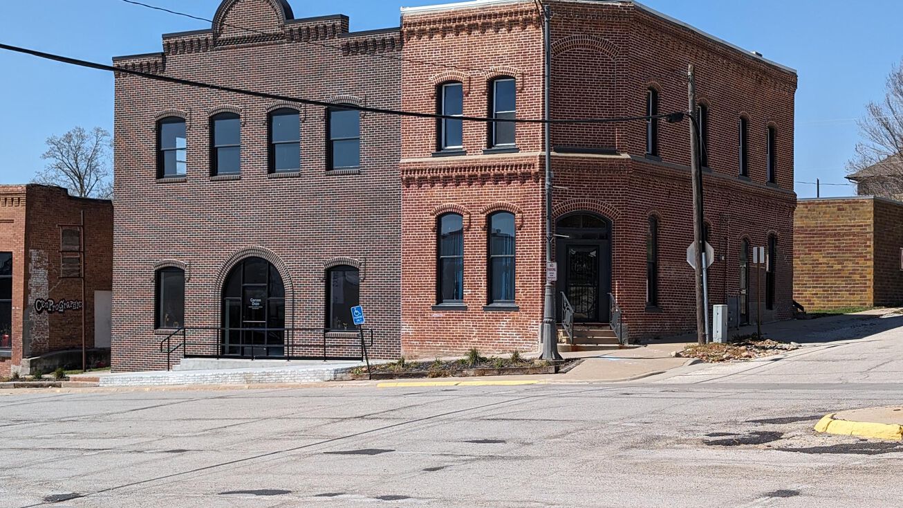 126 Broadway St, Carson, IA 51525 | Crexi.com