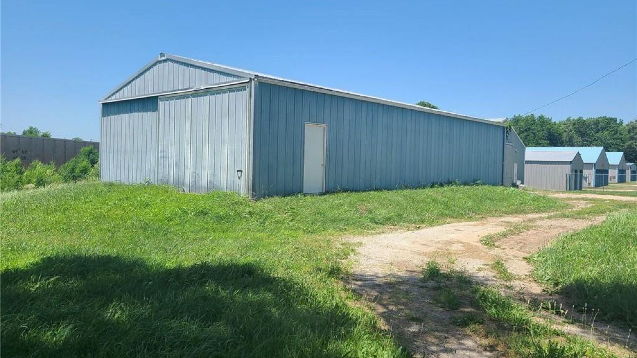 922 S Wilson Street, Fort Scott, KS 66701 | Crexi.com