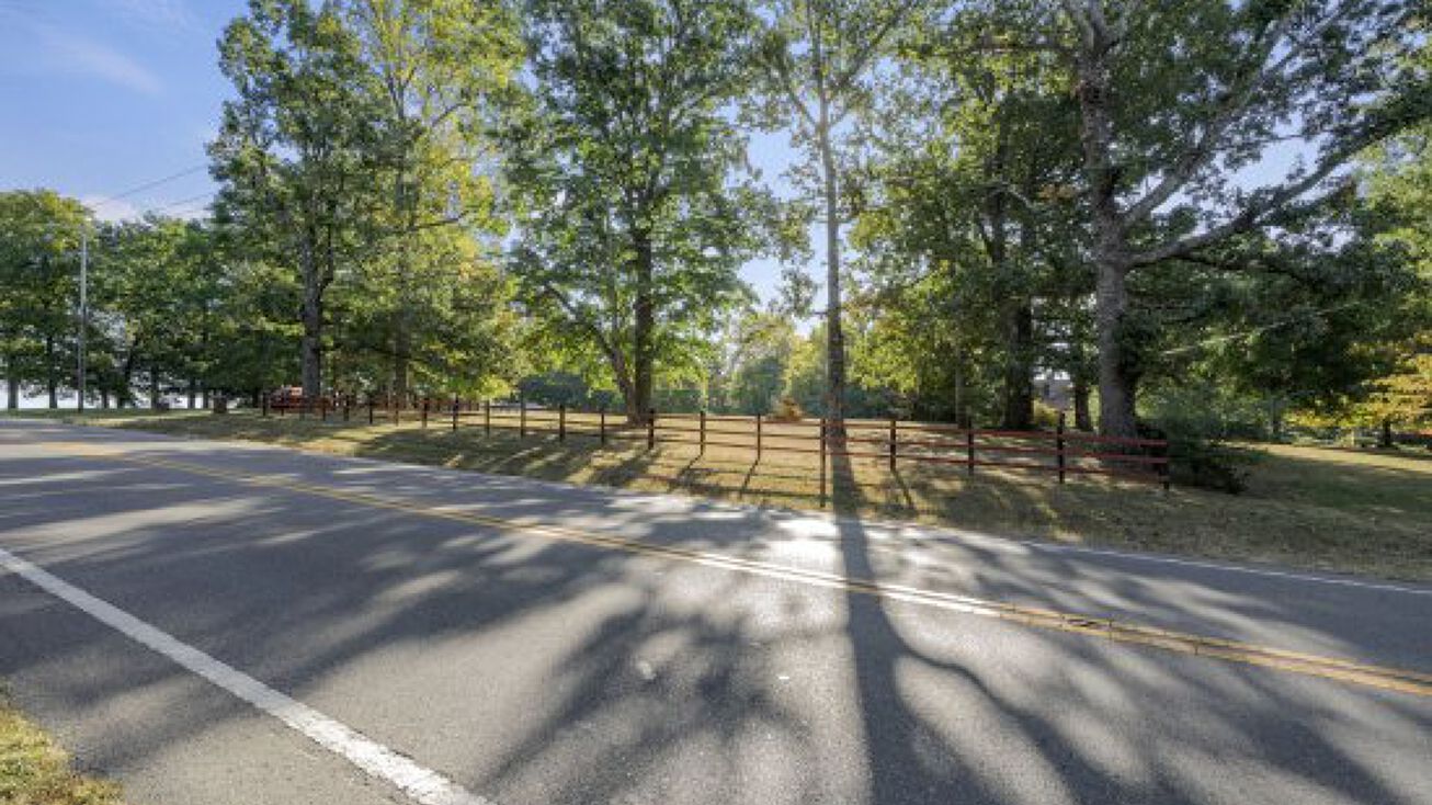 Hwy 49 W, Pleasant View, TN 37146 | Crexi.com