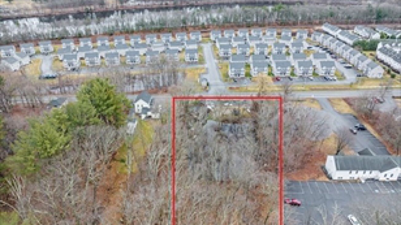 114 Middlesex Rd, Tyngsborough, MA 01879 | Crexi.com