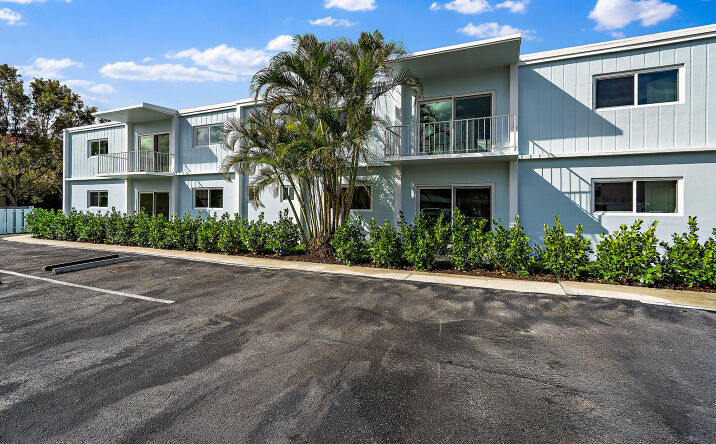 401 SOUTHWIND DR North Palm Beach FL 33408 | Crexi.com