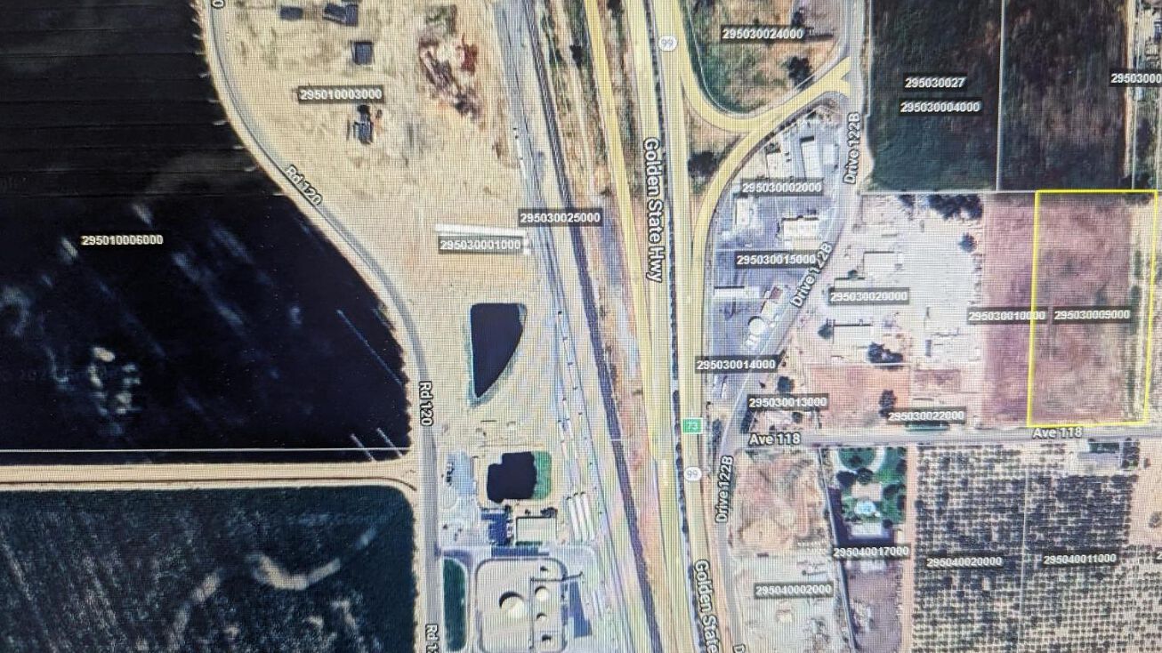 Avenue 118, PIXLEY, CA 93256 | Crexi.com