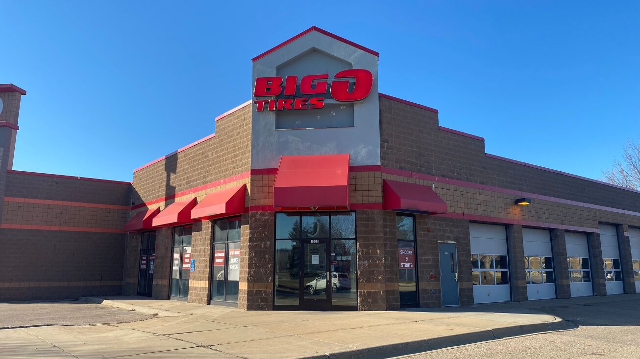 1305 Crystal Ln, Chaska, MN 55318 | Crexi.com