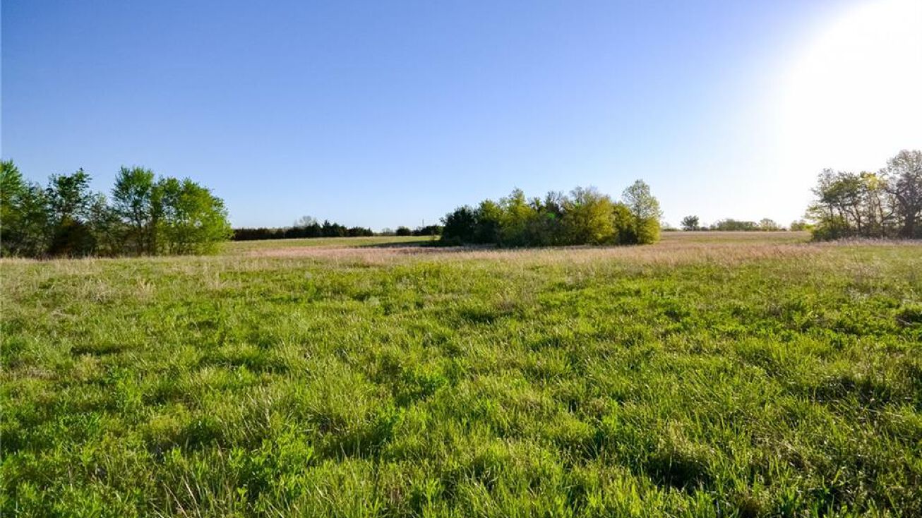 000 E Quail Road, Deerfield, MO 64741 | Crexi.com