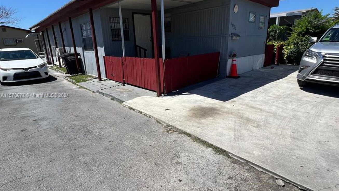 11032 NW 4th St SWEETWATER, FL 33161, Doral, FL 33172 | Crexi.com