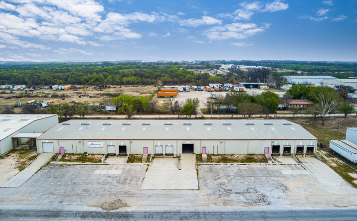 70 Jessica Ln, Del Rio, TX 78840 | Crexi.com