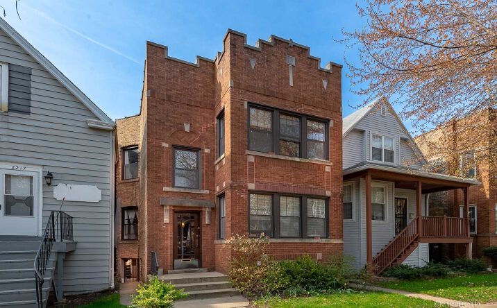 2219 W Berwyn Ave, Chicago, IL 60625 | Crexi.com
