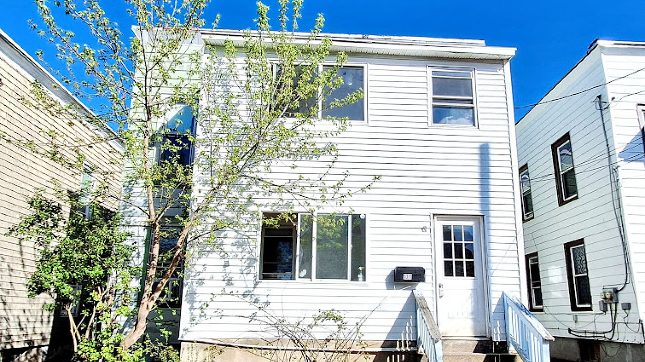 1011 Smith Pl, Utica, NY 13501 | Crexi.com