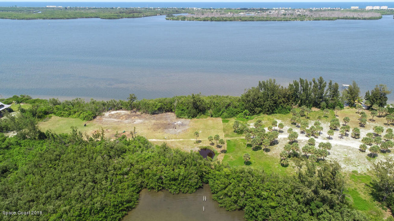 4 Grant Island, Grant, FL 32949 | Crexi.com