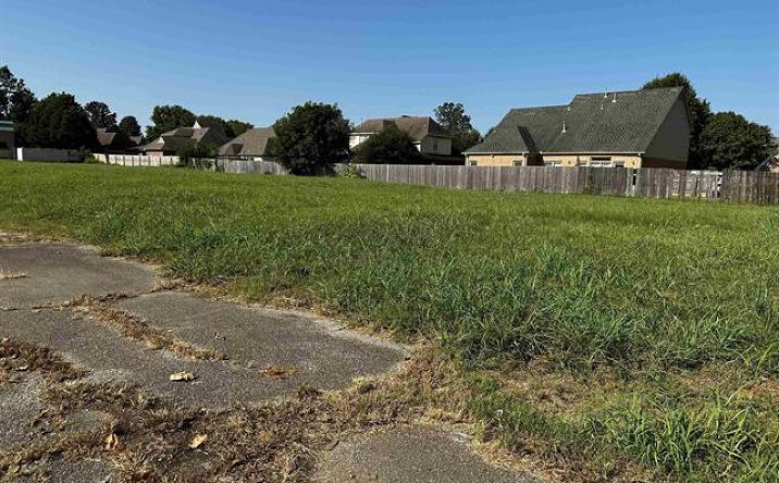 Macon View Dr, Memphis, TN 38018 | Crexi.com