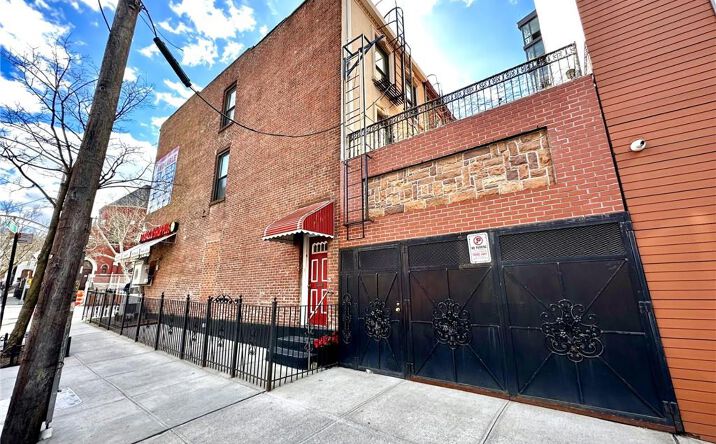211 13th St, Brooklyn, NY 11215 | Crexi.com