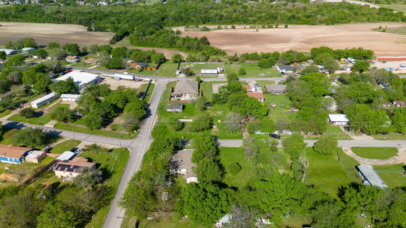 226 Carson St, Red Oak, TX 75154 | Crexi.com