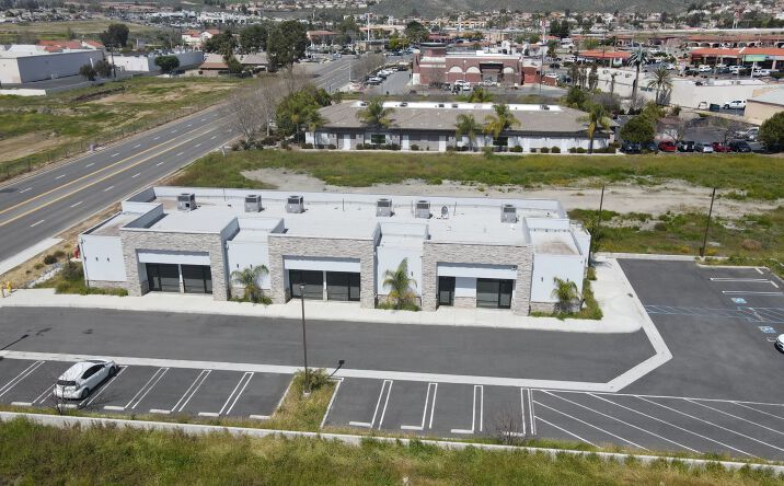 433 DIAMOND DR Lake Elsinore CA 92530-4425 APN: 363162045 | Crexi.com