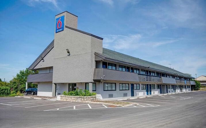 750 MORSE RD Columbus OH 43229-5418 APN: 010-009359 | Crexi.com