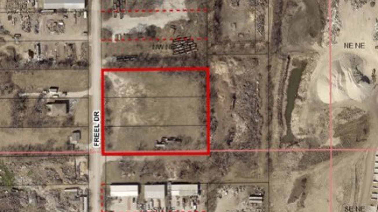 306 Freel Dr, Ames, IA 50010 | Crexi.com