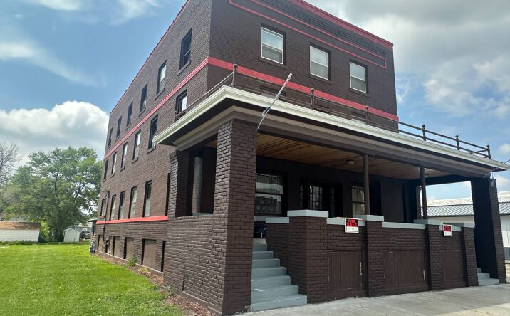 114 S. Main Street, Lenox, IA 50851 | Crexi.com