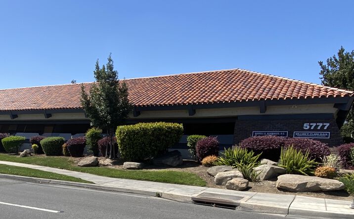 5777 N Fresno St, Fresno, CA 93710 | Crexi.com