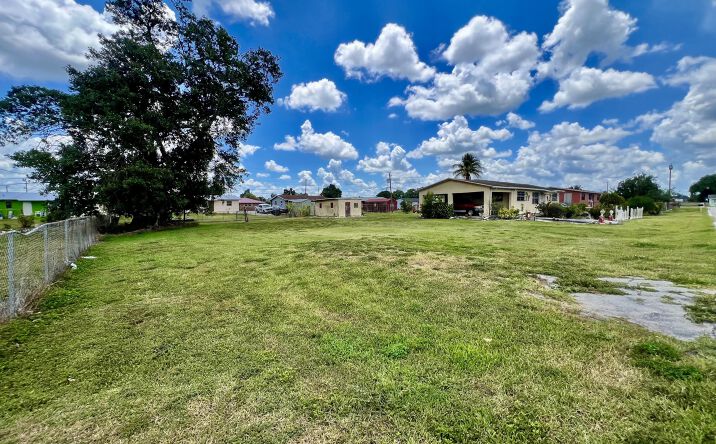 440 EILON AVE South Bay FL 33493-1410 APN: 58364411010000690 | Crexi.com