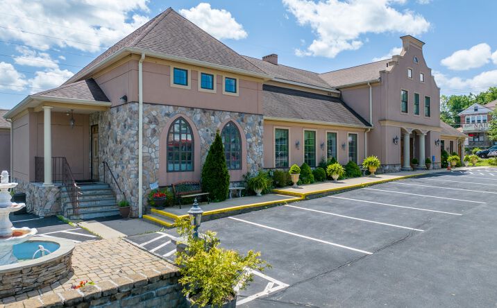 237 NEW BRITAIN RD Berlin CT 06037-1353 APN: 09003007-3-3-28-14 | Crexi.com