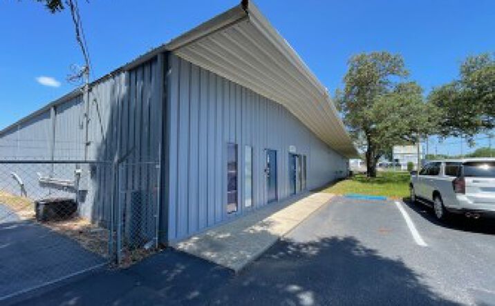 10 E Fairfield Dr, Pensacola, FL 32501 | Crexi.com