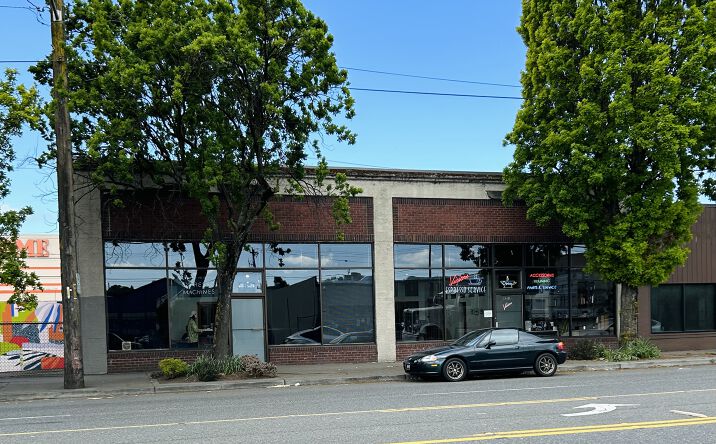 2737 1ST AVE S Seattle WA 98134-1823 APN: 7666207275 | Crexi.com