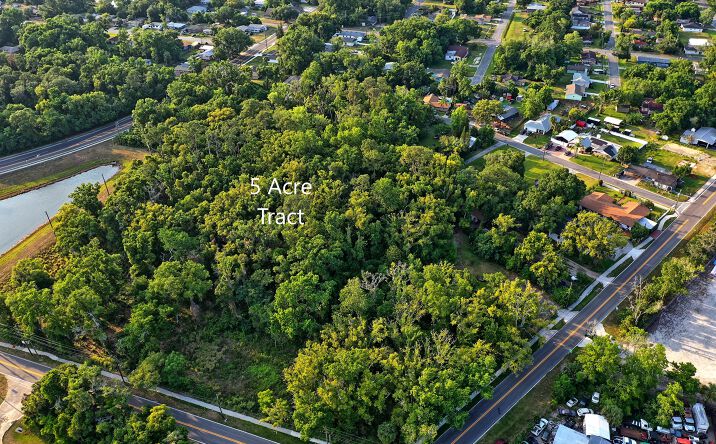 2606 COUNTRY CLUB RD Sanford FL 32771-4061 APN: 35-19-30-300-0170-0000 ...