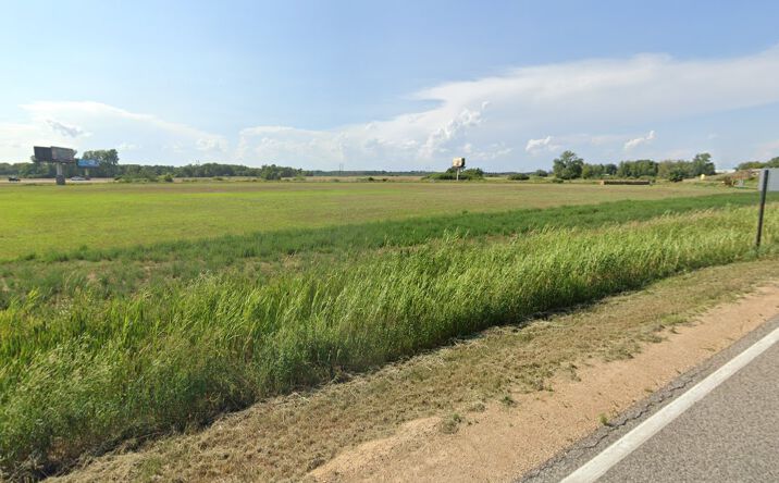 13472 WEST FREEWAY DR NE Hugo MN 55038-9705 APN: 36-32-22-33-0003 ...