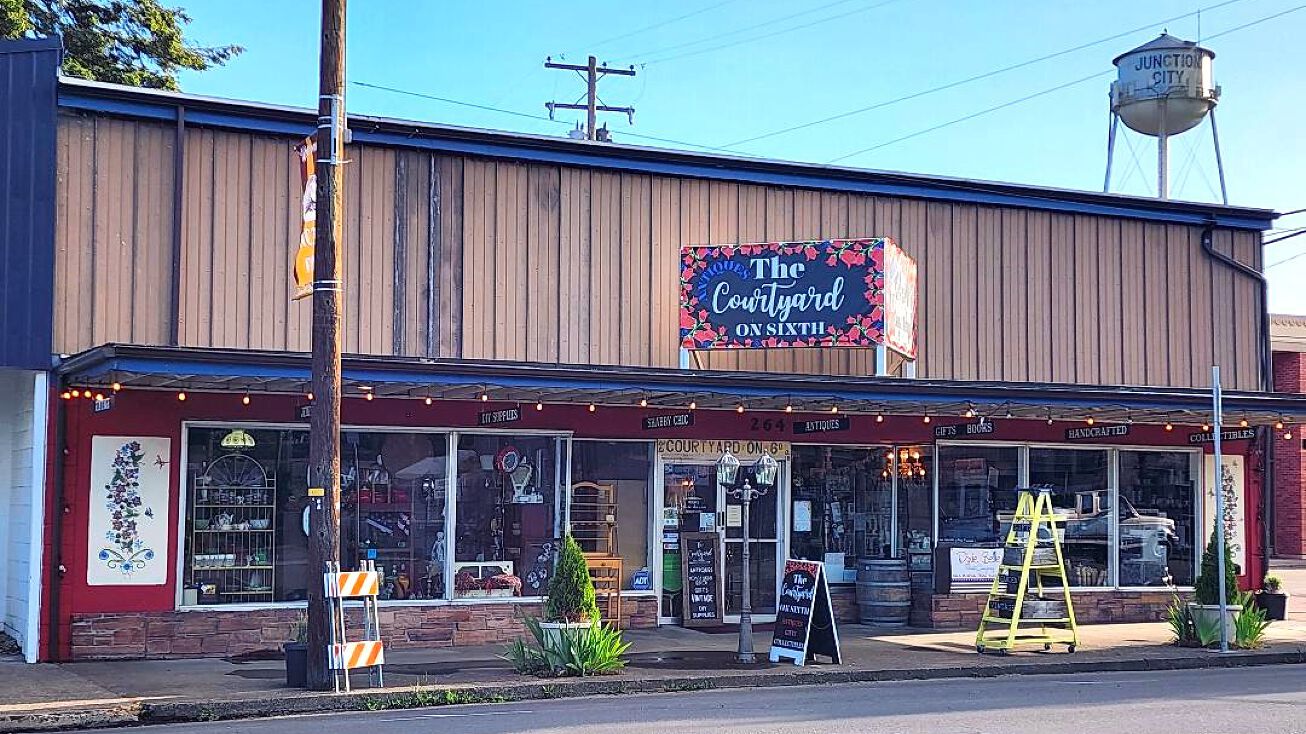 264 W 6th Ave, Junction City, OR 97448 | Crexi.com