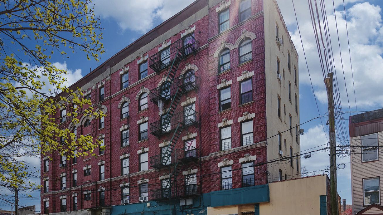 800 E 160th St, The Bronx, NY 10456 | Crexi.com