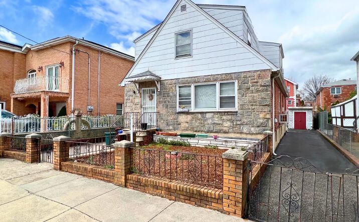 2050 HAZEN ST East Elmhurst NY 11370-1114 APN: 475668 | Crexi.com