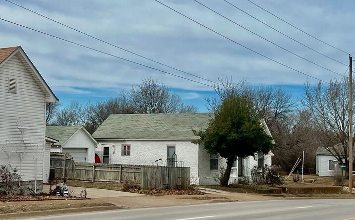 1600 GABRIEL AVE Parsons KS 67357-3031 APN: 0500241803002001000 | Crexi.com