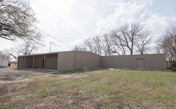 109 N 11th Street Street, Neodesha, KS 66757 | Crexi.com