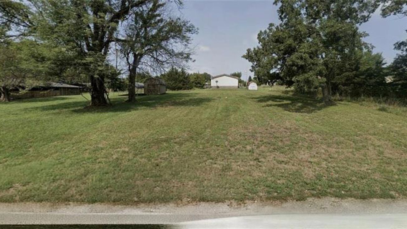 37 Timber Valley Drive, Linn Valley, KS 66040 | Crexi.com