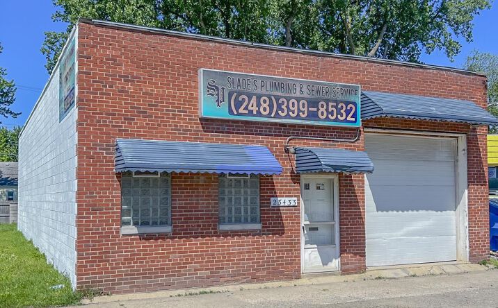 23433 DEQUINDRE RD Hazel Park MI 48030-2802 APN: 2525435024 | Crexi.com