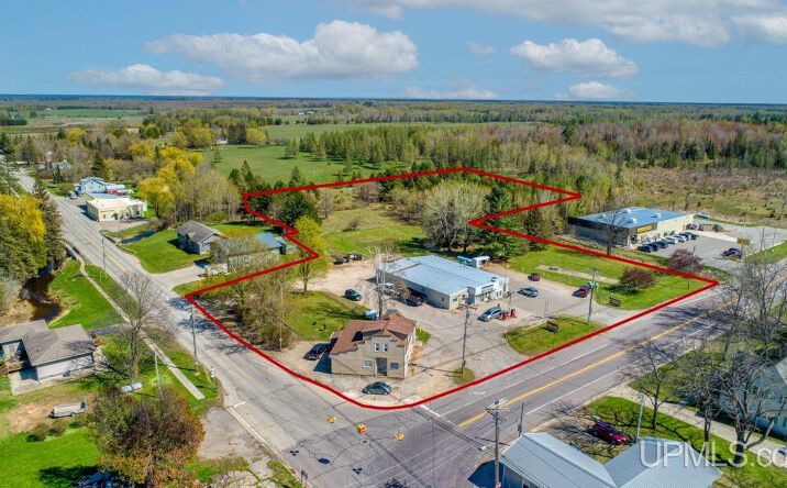 125 Chocolay Downs Golf Dr, Marquette, MI 49855 | Crexi.com