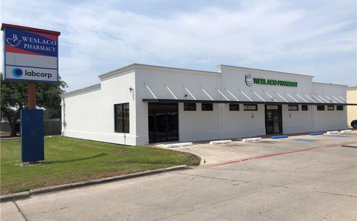 1102 S AIRPORT DR Weslaco TX 78596-6652 APN: R3750-02-000-0005-00 ...