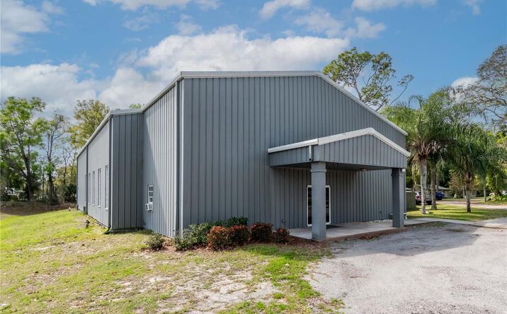 15 RUCKERT CIR Deland FL 32720-8675 APN: 7033-00-00-0510 | Crexi.com