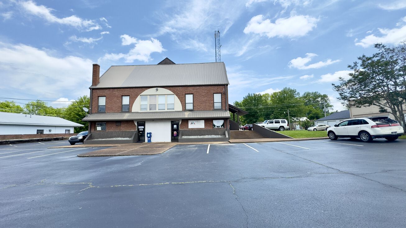 102 N Cass St, Corinth, MS 38834 | Crexi.com