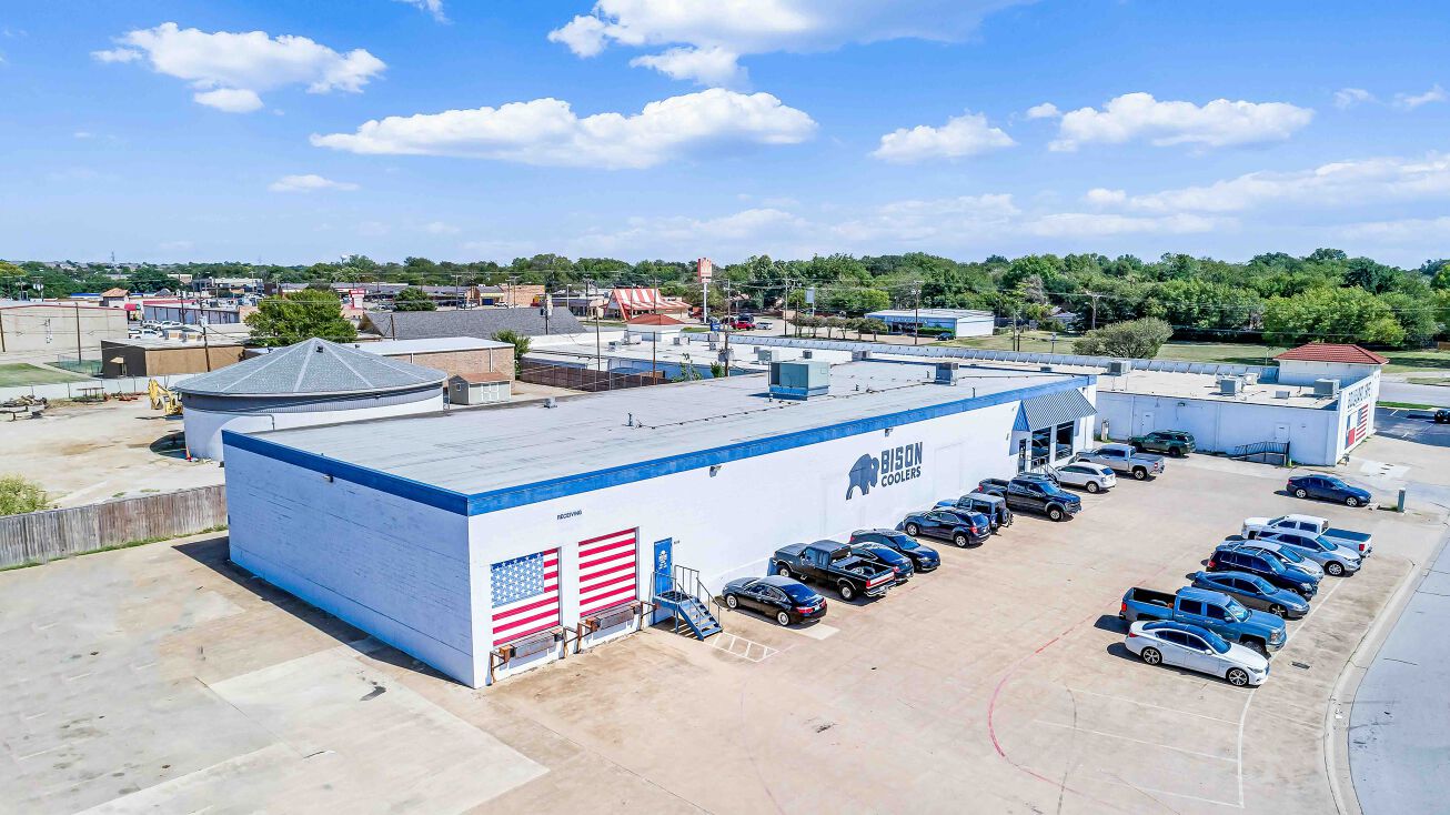 5113 Commercial Dr, North Richland Hills, TX 76180 | Crexi.com