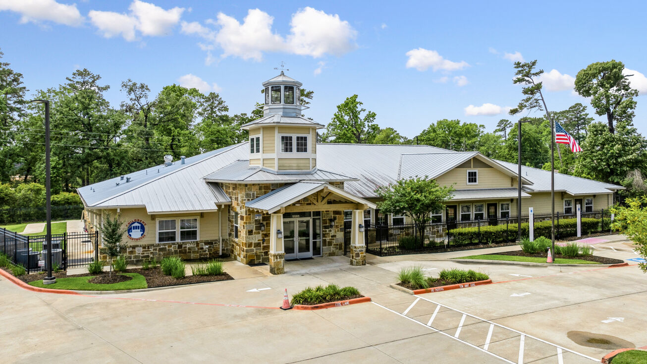 5585 Creekside Forest Dr, Spring, TX 77389 | Crexi.com