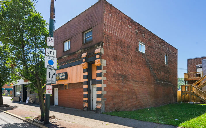 109 E EIGHTH AVE Homestead PA 15120-1503 APN: 0130N00337000000 | Crexi.com