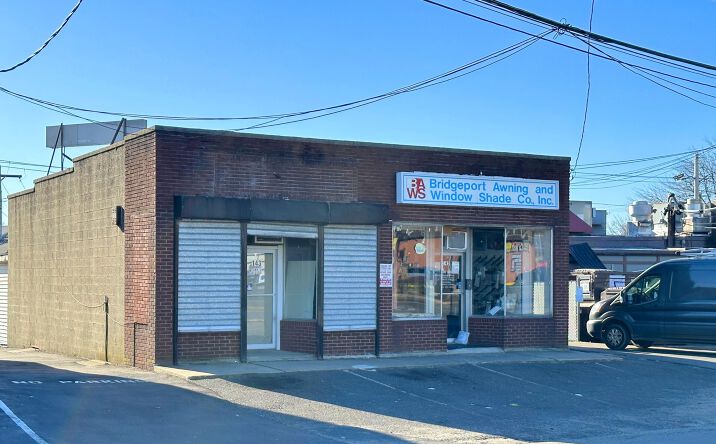 143 TUNXIS HILL RD Fairfield CT 06825-4857 APN: 0402500000 | Crexi.com