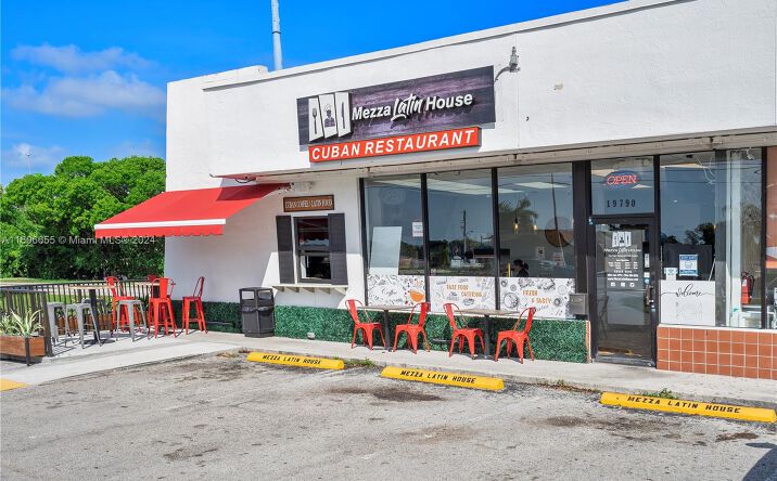 20811 S Dixie Hwy, Miami, FL 33189 | Crexi.com