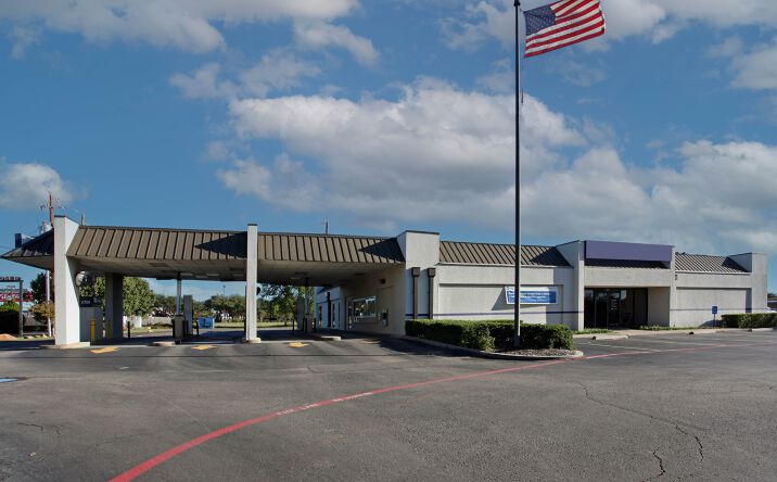 10811 Composite Dr, Dallas, TX 75220 | Crexi.com