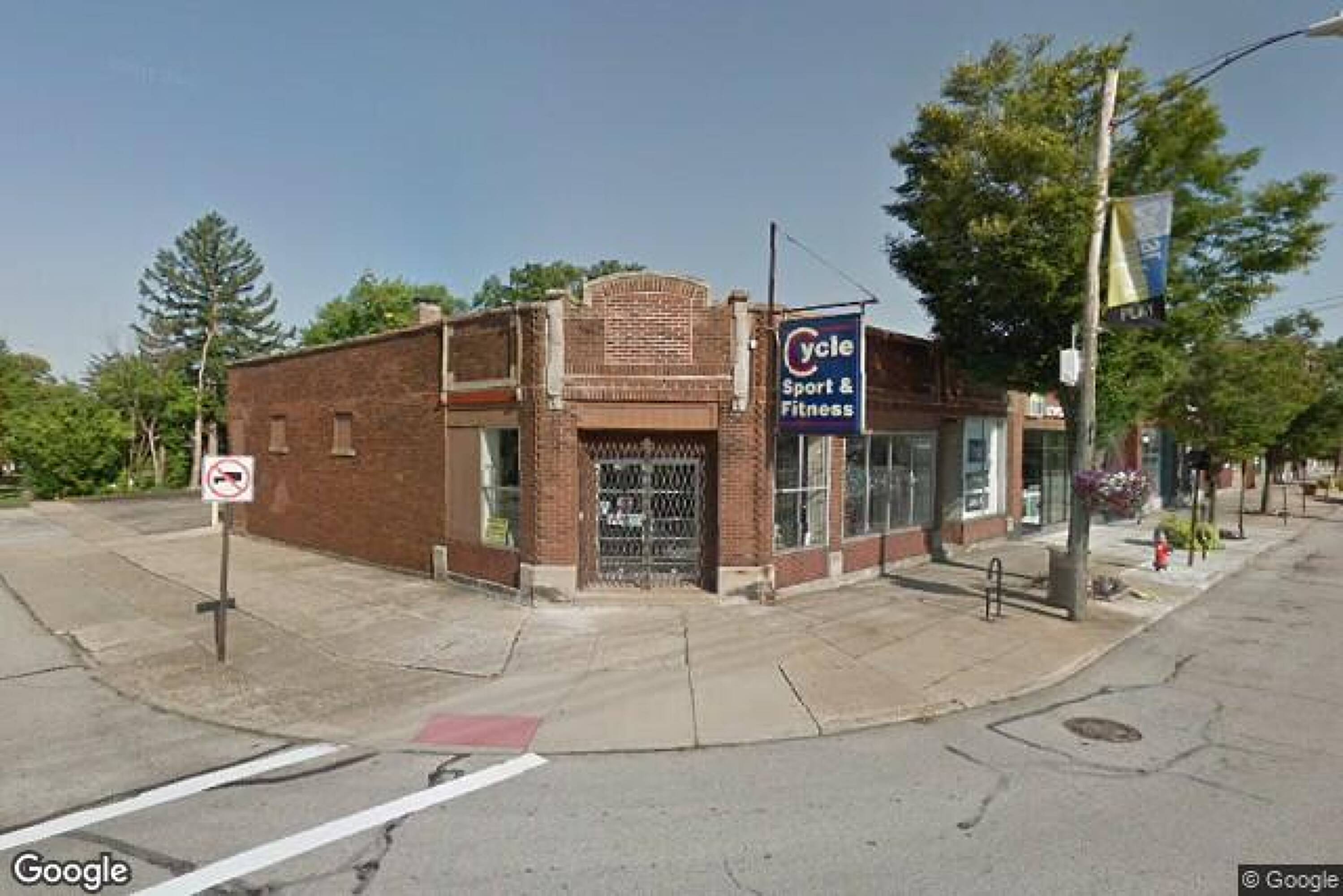 2184 S TAYLOR RD Cleveland OH 44118-3013 APN: 68707033 | Crexi.com