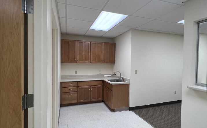 27 Hospital Avenue, Unit 404, Danbury, CT, USA, Danbury, CT 06810 ...