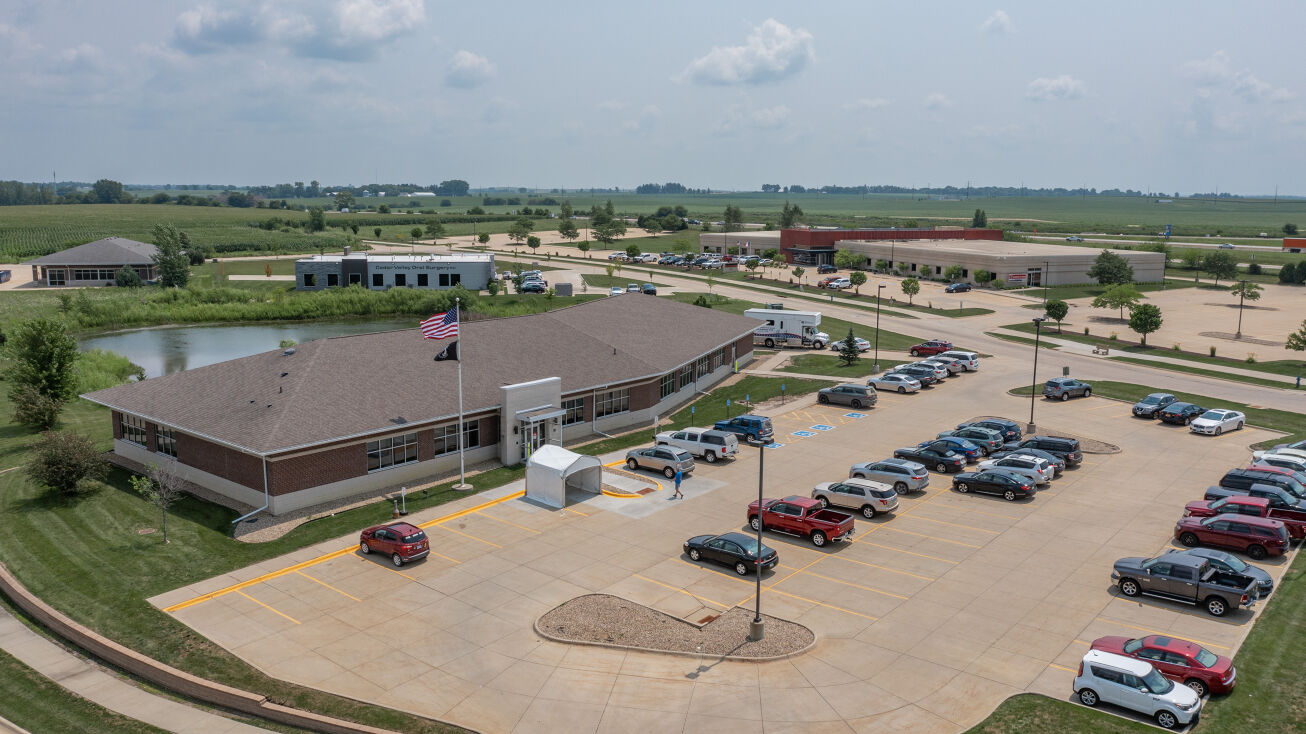 945 Tower Park Dr, Waterloo, IA 50701 | Crexi.com