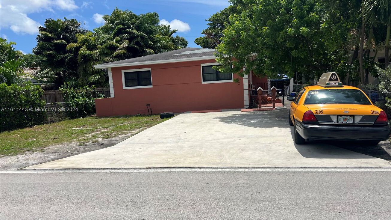 10767 NE 2nd Ave, Miami, FL 33161 | Crexi.com
