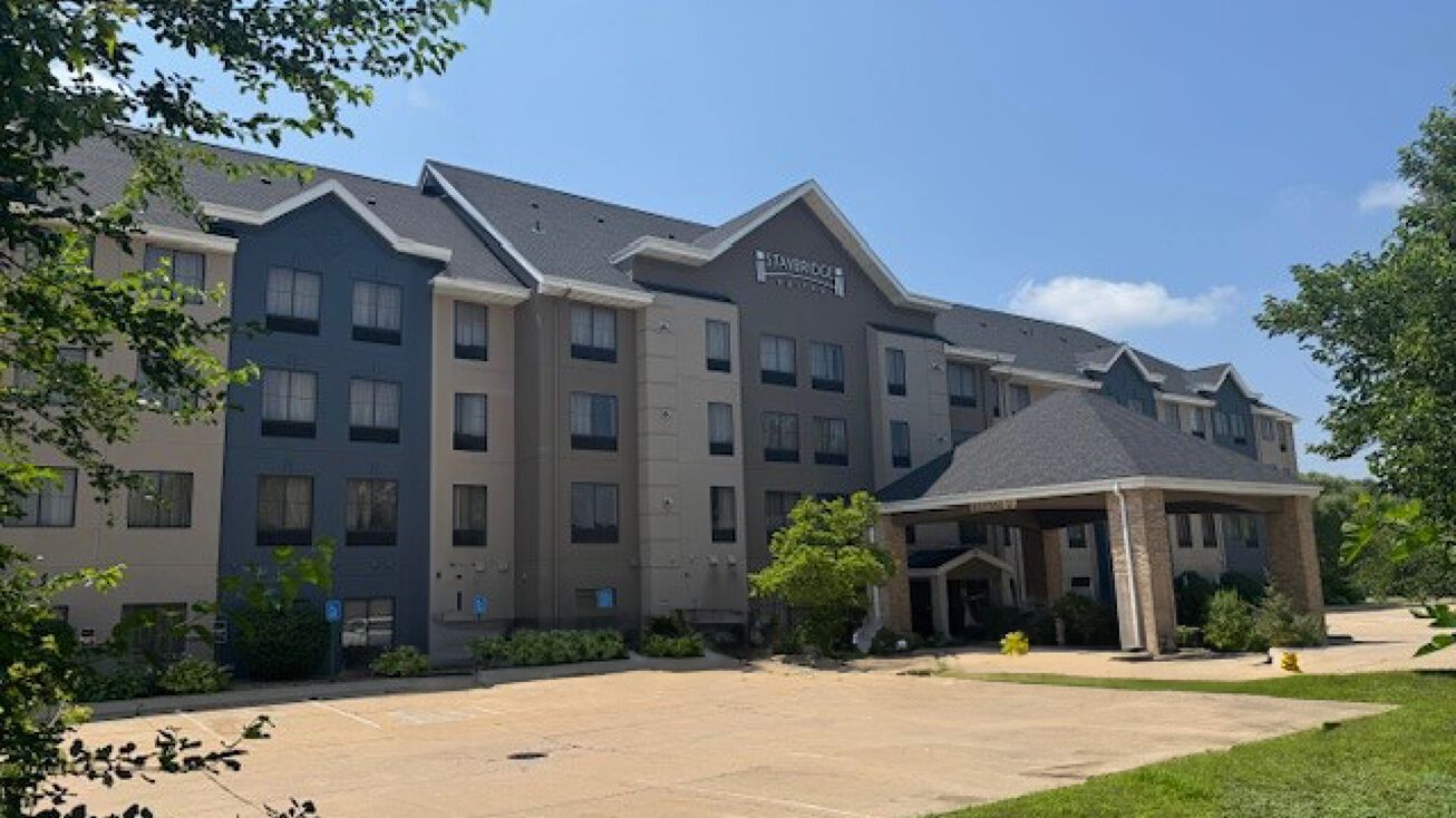 4444 Czech Ln NE, Cedar Rapids, IA 52402 | Crexi.com