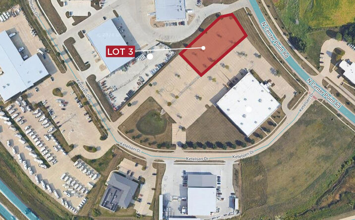 1450 N Center Point Rd, Hiawatha, IA 52233 | Crexi.com